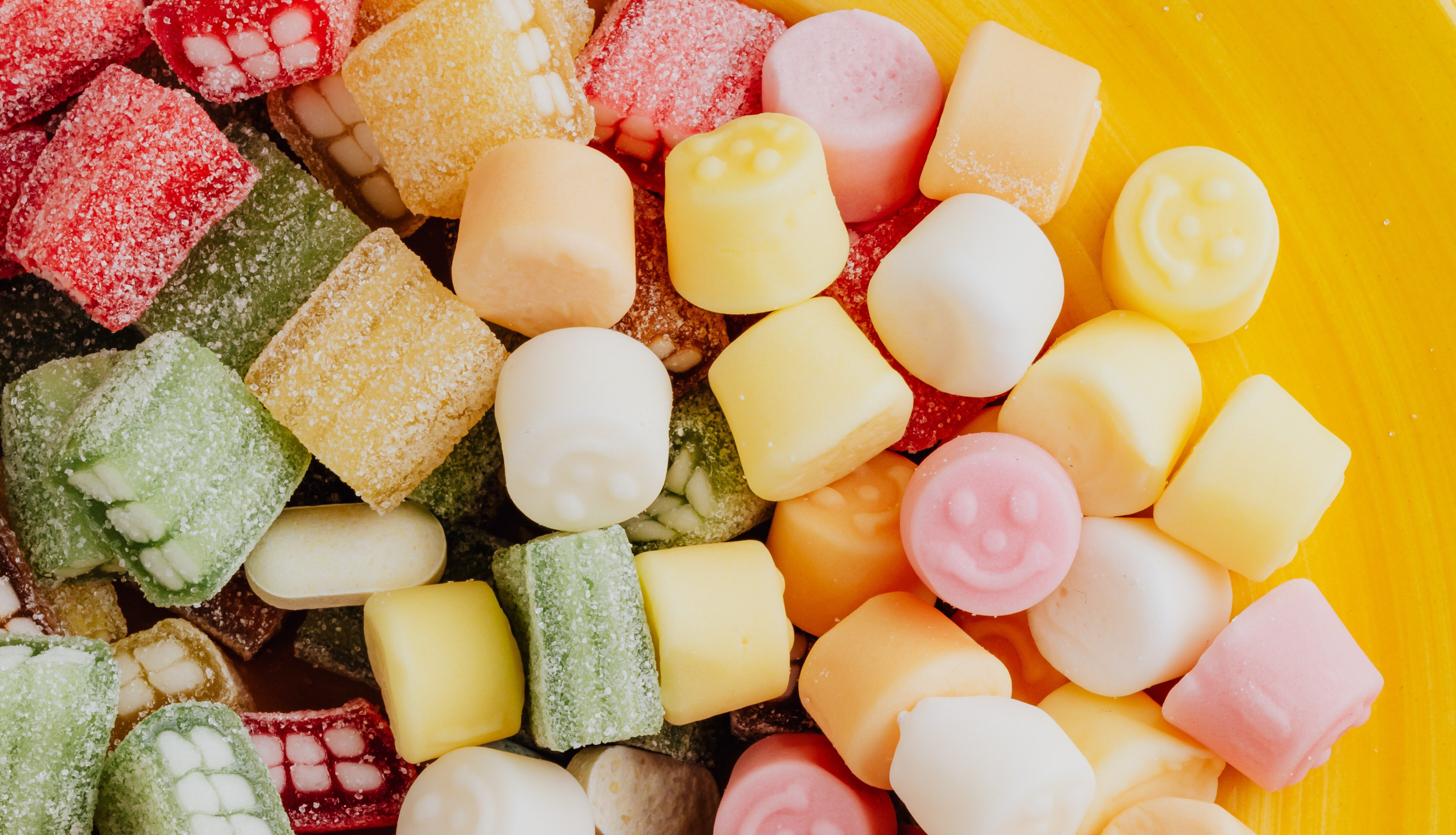 Yummy: de 5 lekkerste gezonde snoepjes uit de supermarkt - BEDROCK