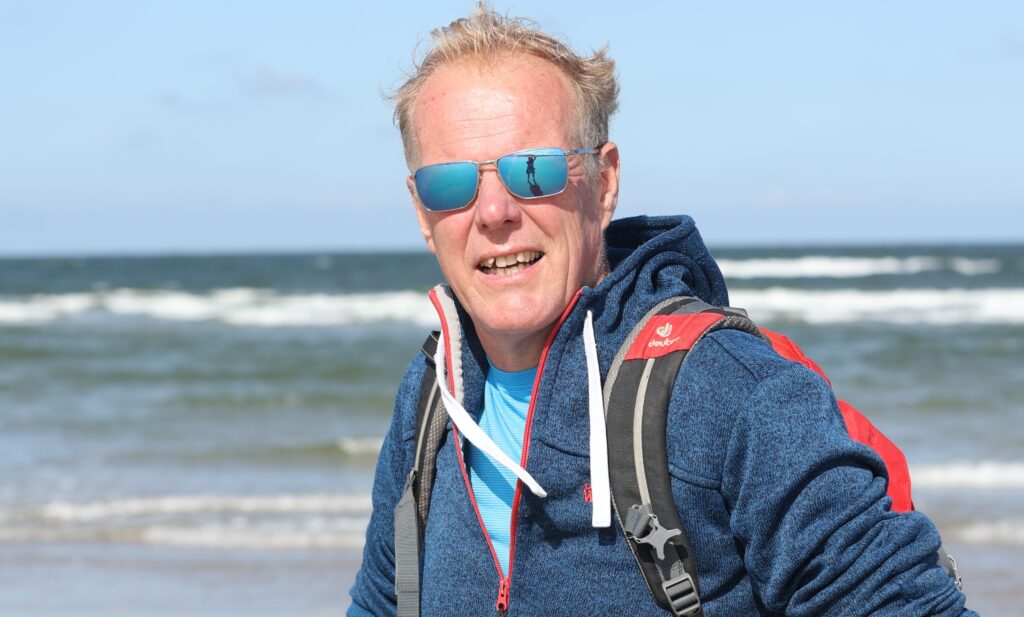 Hank (57) zit al vier jaar thuis: 'Deze maatschappij is niet ingericht ...